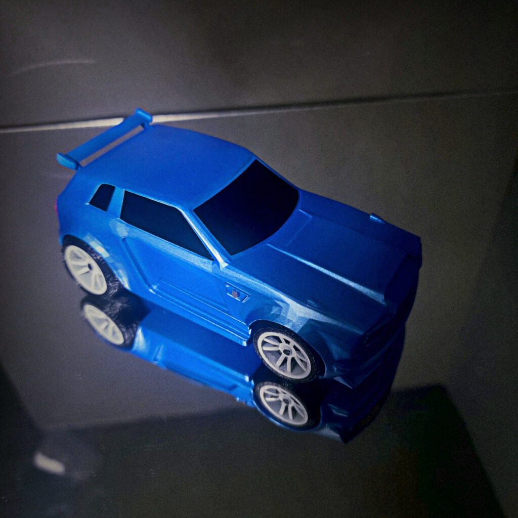 Fennec – Blue Trim – Metallic Blue Body – White OEM – Dustin 3D Print